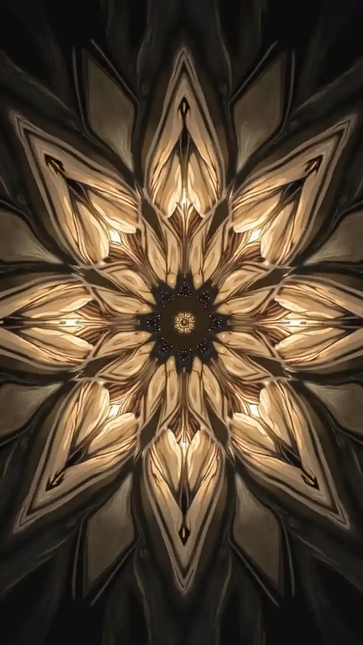 Intricate Ten-Pointed Star Design with Light and Shadows